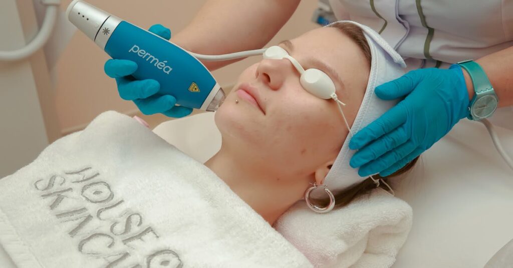 🔬 Laser Therapy: Your High-Tech Solution for Lower Back Pain! 🌟